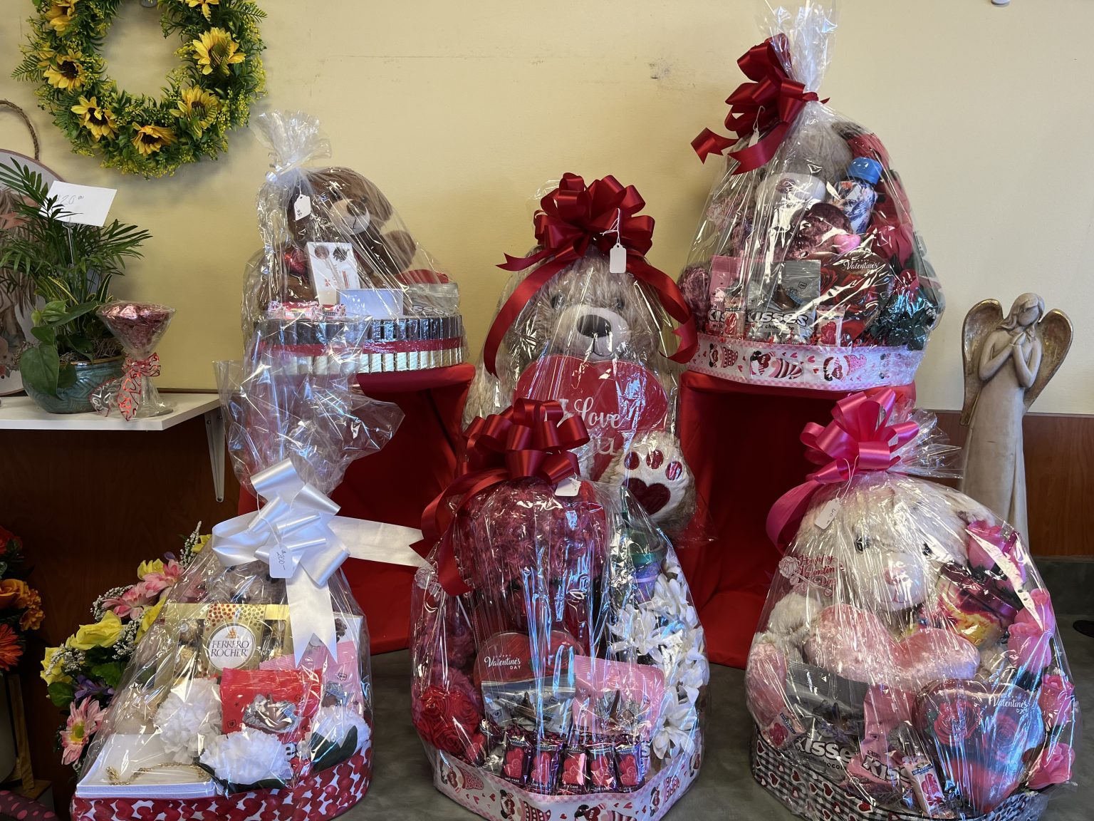 Shop Local - 92.1 WLHR