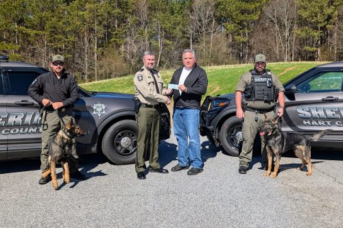 Hart County Sheriff Receives $16,500 Donation for Third Drug Dog - 92.1 ...