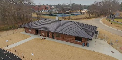 Hart County Charter School System Unveils New Athletic Facility - 92.1 WLHR